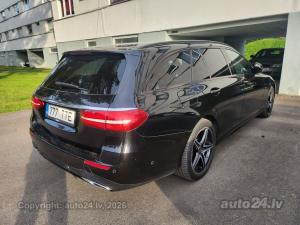 Melns Mercedes-Benz E-Class 2020 Narva, ar dzinēja tilpumu 2.00 L un nobraukumu 187 tūkst. km par 23800 €, foto 4 vietnē AUTOMOTO.COM.LV