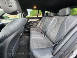 Melns Mercedes-Benz E-Class 2020 Narva, ar dzinēja tilpumu 2.00 L un nobraukumu 187 tūkst. km par 23800 €, foto 12 vietnē AUTOMOTO.COM.LV