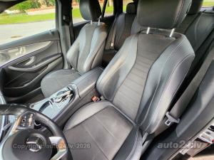 Melns Mercedes-Benz E-Class 2020 Narva, ar dzinēja tilpumu 2.00 L un nobraukumu 187 tūkst. km par 23800 €, foto 16 vietnē AUTOMOTO.COM.LV