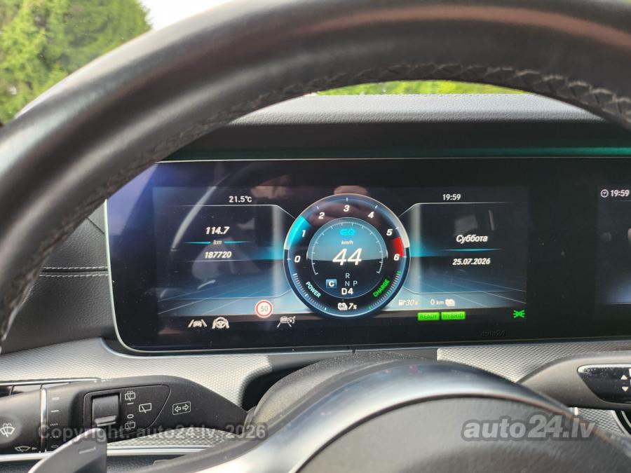 Melns Mercedes-Benz E-Class 2020 Narva, ar dzinēja tilpumu 2.00 L un nobraukumu 187 tūkst. km par 23800 €, foto 22 vietnē AUTOMOTO.COM.LV