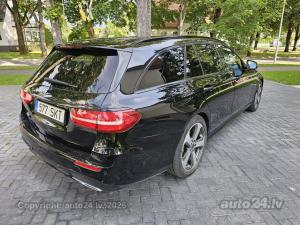 Черный Мерседес Е-Класс 2020 в Пярну, объемом двигателя 2.00 л и пробегом 275 тыс. км за 19900 €, фото 3 на AUTOMOTO.COM.LV