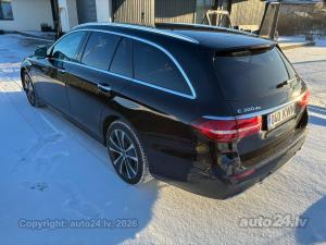 Melns Mercedes-Benz E-Class 2021 Tallina, ar dzinēja tilpumu 2.00 L un nobraukumu 230 tūkst. km par 27500 €, foto 4 vietnē AUTOMOTO.COM.LV