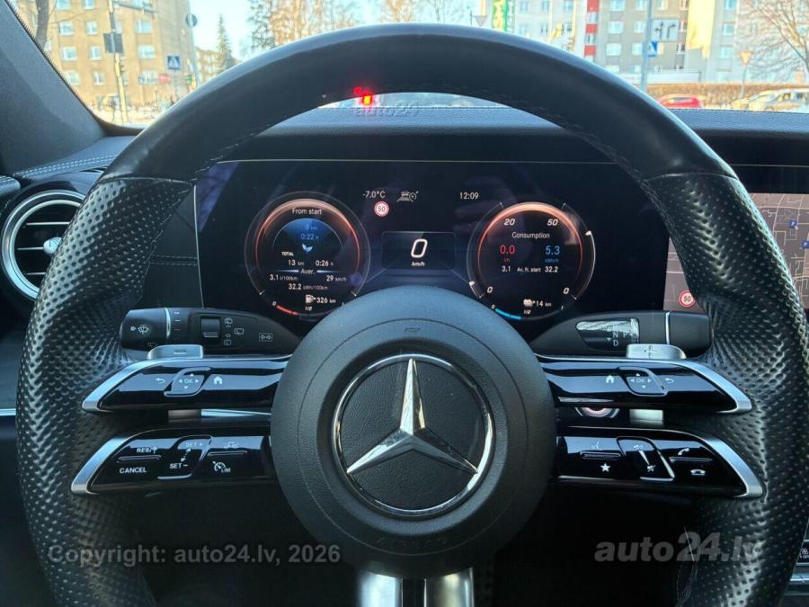 Melns Mercedes-Benz E-Class 2021 Tallina, ar dzinēja tilpumu 2.00 L un nobraukumu 230 tūkst. km par 27500 €, foto 7 vietnē AUTOMOTO.COM.LV