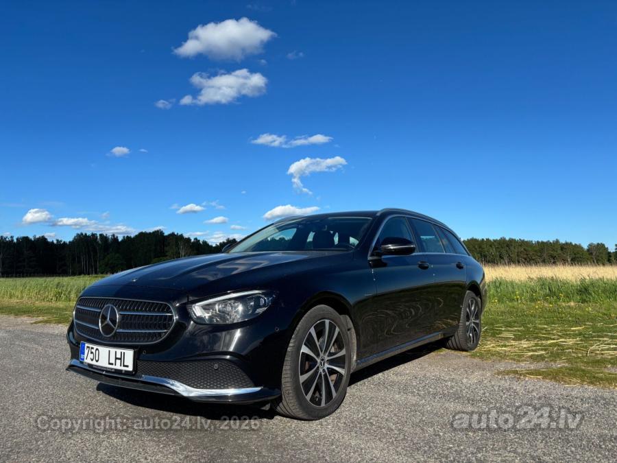 Black Mercedes-Benz E-Class 2021 in Tallinn, with an engine capacity of 2.00 L and mileage of 93 thousand km for 33900 €, photo 10 on AUTOMOTO.COM.LV