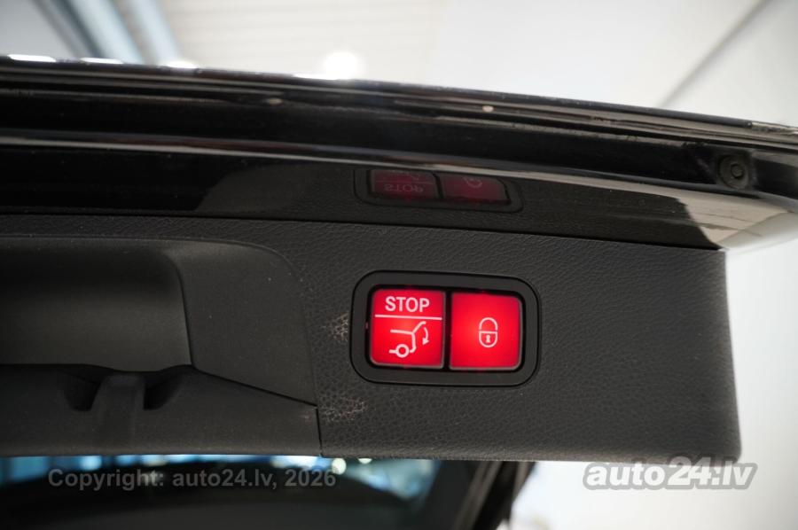 Melns Mercedes-Benz E-Class 2021 Tallina, ar dzinēja tilpumu 2.00 L un nobraukumu 88 tūkst. km par 32500 €, foto 9 vietnē AUTOMOTO.COM.LV