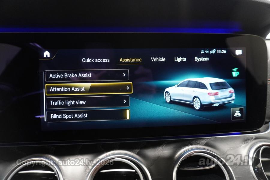 Melns Mercedes-Benz E-Class 2021 Tallina, ar dzinēja tilpumu 2.00 L un nobraukumu 88 tūkst. km par 32500 €, foto 21 vietnē AUTOMOTO.COM.LV