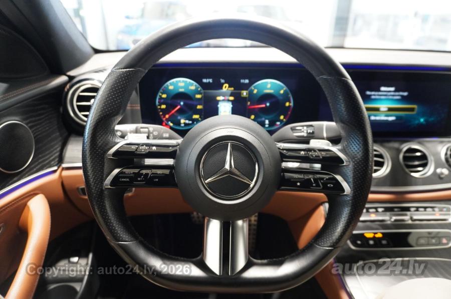 Melns Mercedes-Benz E-Class 2021 Tallina, ar dzinēja tilpumu 2.00 L un nobraukumu 88 tūkst. km par 32500 €, foto 25 vietnē AUTOMOTO.COM.LV