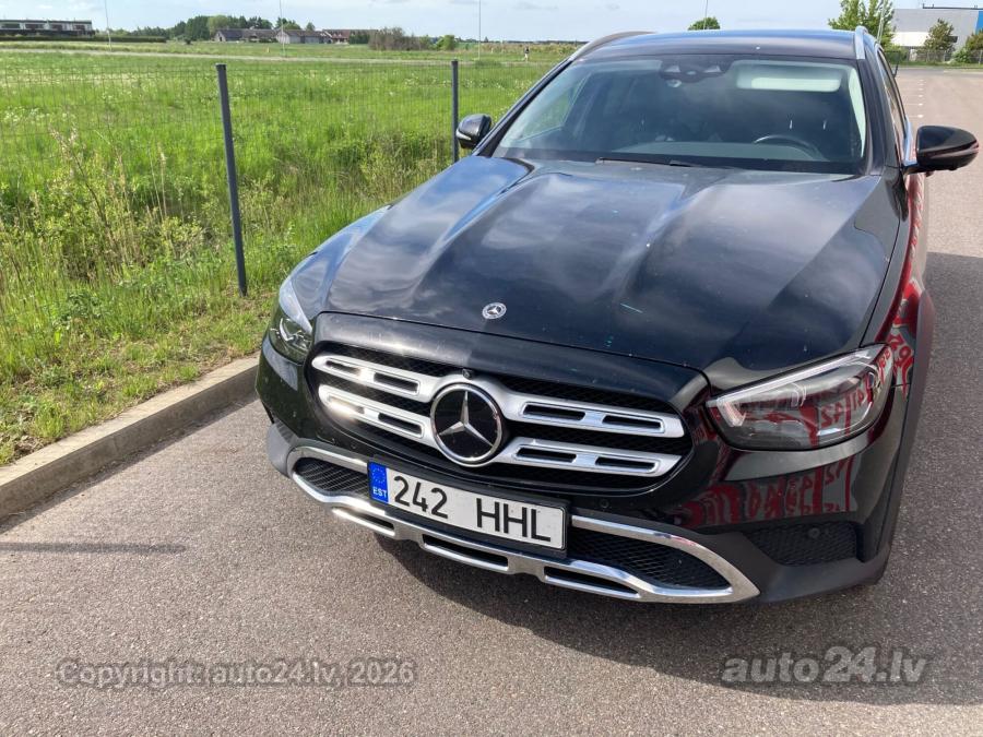Melns Mercedes-Benz E-Class 2021 Tallina, ar dzinēja tilpumu 2.00 L un nobraukumu 143 tūkst. km par 37000 €, foto 10 vietnē AUTOMOTO.COM.LV