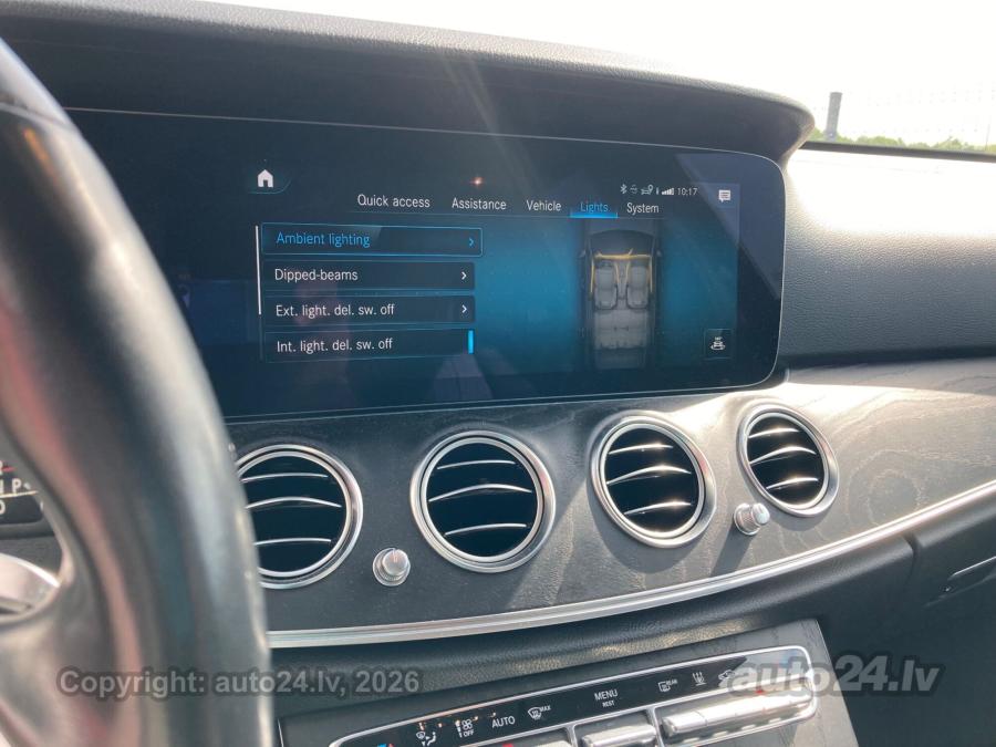 Melns Mercedes-Benz E-Class 2021 Tallina, ar dzinēja tilpumu 2.00 L un nobraukumu 143 tūkst. km par 37000 €, foto 21 vietnē AUTOMOTO.COM.LV
