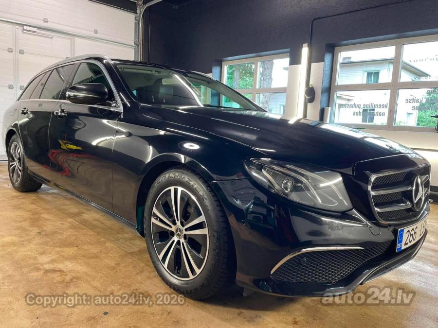 Black Mercedes-Benz E-Class 2021 in Jogeva, with an engine capacity of 2.00 L and mileage of 298 thousand km for 19900 €, photo 1 on AUTOMOTO.COM.LV