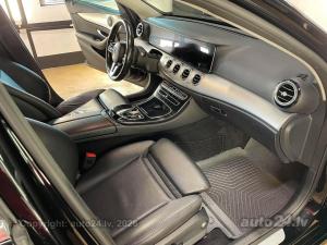 Black Mercedes-Benz E-Class 2021 in Jogeva, with an engine capacity of 2.00 L and mileage of 298 thousand km for 19900 €, photo 6 on AUTOMOTO.COM.LV