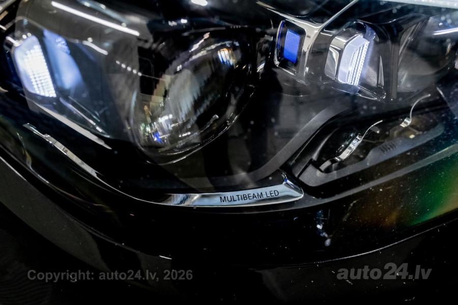 Black Mercedes-Benz E-Class 2021 in Parnu, with an engine capacity of 2.00 L and mileage of 200 thousand km for 24500 €, photo 4 on AUTOMOTO.COM.LV