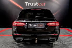 Black Mercedes-Benz E-Class 2021 in Parnu, with an engine capacity of 2.00 L and mileage of 200 thousand km for 24500 €, photo 11 on AUTOMOTO.COM.LV