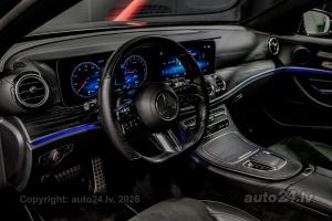 Black Mercedes-Benz E-Class 2021 in Parnu, with an engine capacity of 2.00 L and mileage of 200 thousand km for 24500 €, photo 22 on AUTOMOTO.COM.LV