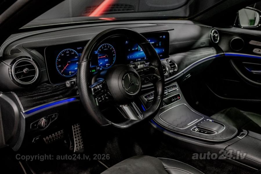 Black Mercedes-Benz E-Class 2021 in Parnu, with an engine capacity of 2.00 L and mileage of 200 thousand km for 24500 €, photo 22 on AUTOMOTO.COM.LV