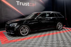 Melns Mercedes-Benz E-Class 2021 Pērnava, ar dzinēja tilpumu 2.00 L un nobraukumu 233 tūkst. km par 21900 €, foto 5 vietnē AUTOMOTO.COM.LV