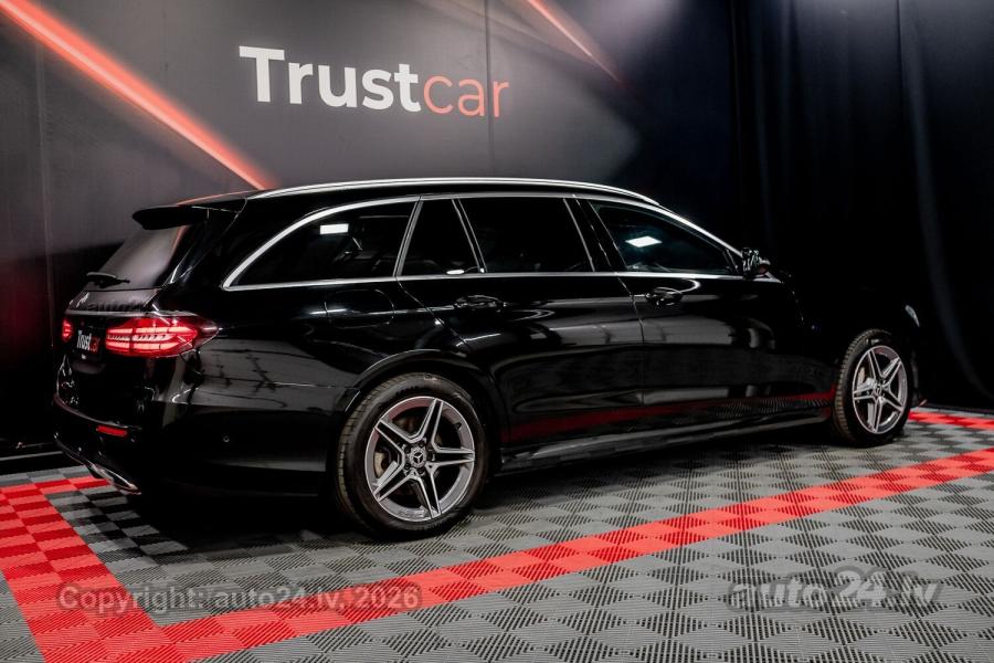 Melns Mercedes-Benz E-Class 2021 Pērnava, ar dzinēja tilpumu 2.00 L un nobraukumu 233 tūkst. km par 21900 €, foto 8 vietnē AUTOMOTO.COM.LV