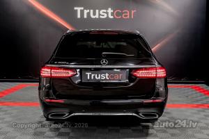 Melns Mercedes-Benz E-Class 2021 Pērnava, ar dzinēja tilpumu 2.00 L un nobraukumu 233 tūkst. km par 21900 €, foto 11 vietnē AUTOMOTO.COM.LV