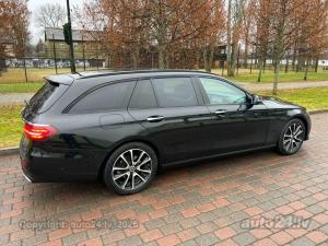 Melns Mercedes-Benz E-Class 2022 Tallina, ar dzinēja tilpumu 1.99 L un nobraukumu 177 tūkst. km par 27900 €, foto 9 vietnē AUTOMOTO.COM.LV