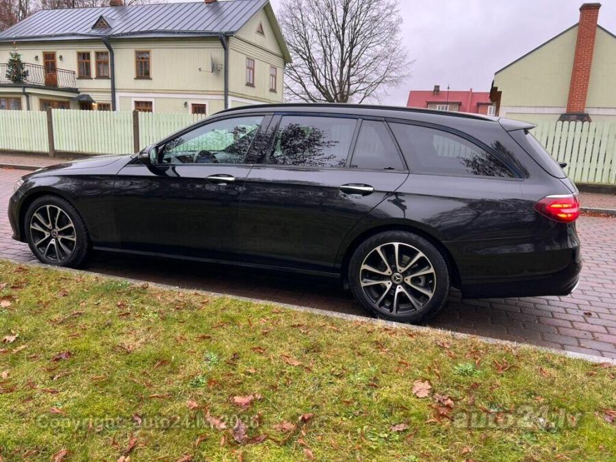 Melns Mercedes-Benz E-Class 2022 Tallina, ar dzinēja tilpumu 1.99 L un nobraukumu 177 tūkst. km par 27900 €, foto 14 vietnē AUTOMOTO.COM.LV