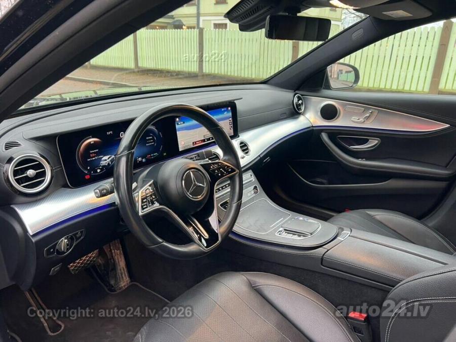 Melns Mercedes-Benz E-Class 2022 Tallina, ar dzinēja tilpumu 1.99 L un nobraukumu 177 tūkst. km par 27900 €, foto 25 vietnē AUTOMOTO.COM.LV