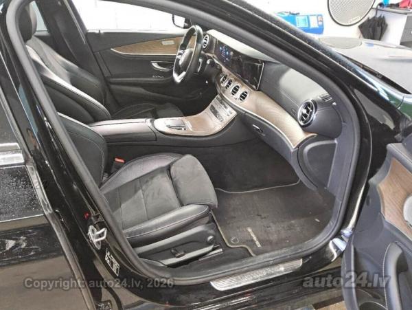 Black Mercedes-Benz E-Class 2022 in Tallinn, with an engine capacity of 2.00 L and mileage of 100 thousand km for 34790 €, photo 3 on AUTOMOTO.COM.LV