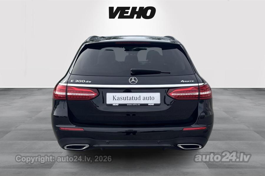 Melns Mercedes-Benz E-Class 2022 Pērnava, ar dzinēja tilpumu 2.00 L un nobraukumu 99 tūkst. km par 35500 €, foto 7 vietnē AUTOMOTO.COM.LV