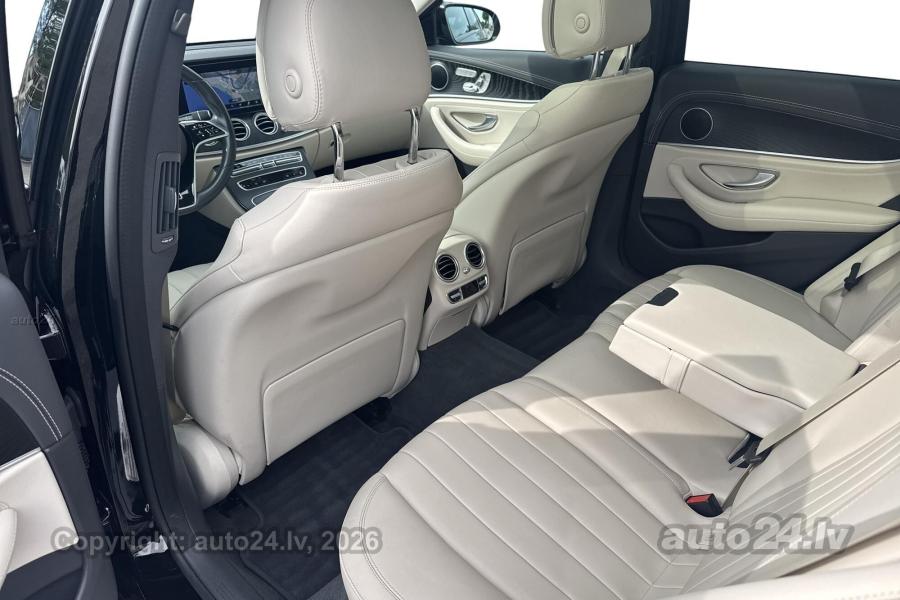 Melns Mercedes-Benz E-Class 2022 Pērnava, ar dzinēja tilpumu 2.00 L un nobraukumu 99 tūkst. km par 35500 €, foto 14 vietnē AUTOMOTO.COM.LV