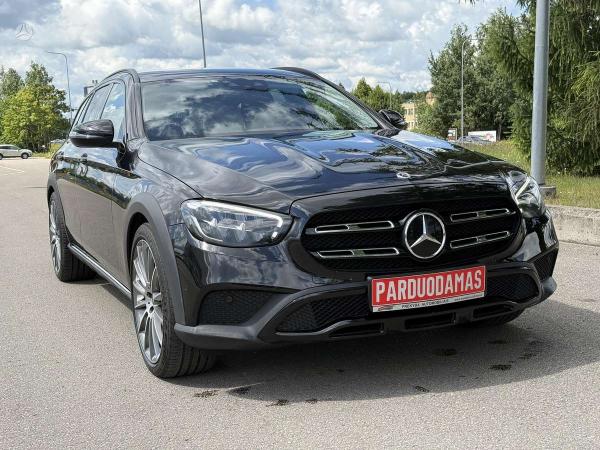 Черный Мерседес Е-Класс 2022 в Паневежис, объемом двигателя 1.99 л и пробегом 223 тыс. км за 24990 €, фото 6 на AUTOMOTO.COM.LV