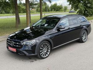 Black Mercedes-Benz E-Class 2022 in Panevezys, with an engine capacity of 1.99 L and mileage of 223 thousand km for 24990 €, photo  on AUTOMOTO.COM.LV