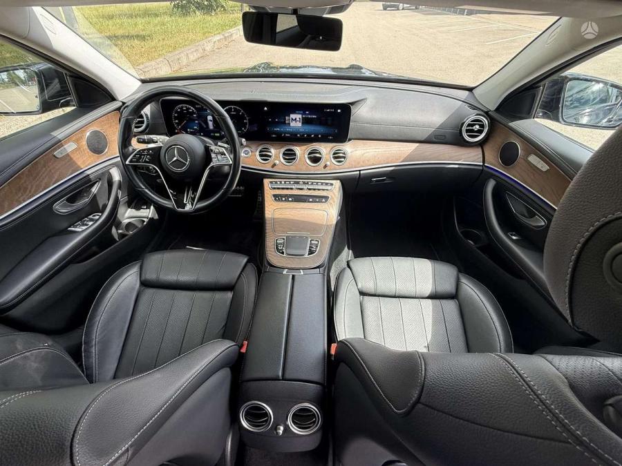 Melns Mercedes-Benz E-Class 2022 Panevēža, ar dzinēja tilpumu 1.99 L un nobraukumu 223 tūkst. km par 24990 €, foto 23 vietnē AUTOMOTO.COM.LV