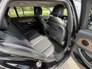 Melns Mercedes-Benz E-Class 2022 Panevēža, ar dzinēja tilpumu 1.99 L un nobraukumu 223 tūkst. km par 24990 €, foto 24 vietnē AUTOMOTO.COM.LV