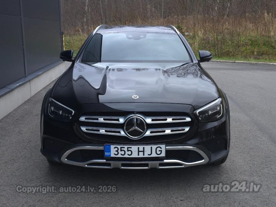 Black Mercedes-Benz E-Class 2022 in Tallinn, with an engine capacity of 2.00 L and mileage of 57 thousand km for 47120 €, photo 1 on AUTOMOTO.COM.LV