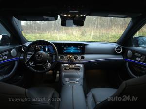 Black Mercedes-Benz E-Class 2022 in Tallinn, with an engine capacity of 2.00 L and mileage of 57 thousand km for 47120 €, photo 15 on AUTOMOTO.COM.LV