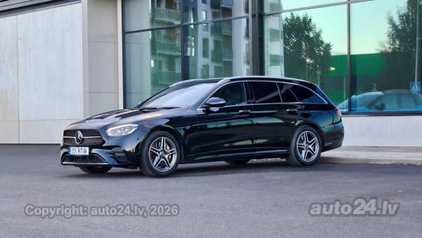 Mercedes-Benz E-Class 2022 Tallina vietnē Melns Mercedes-Benz E-Class 2022 Tallina, ar dzinēja tilpumu 3.00 L un nobraukumu 62 tūkst. km par 49900 €, foto 1 vietnē AUTOMOTO.COM.LV