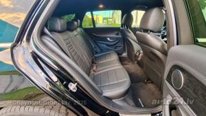 Black Mercedes-Benz E-Class 2022 in Tallinn, with an engine capacity of 3.00 L and mileage of 62 thousand km for 49900 €, photo 12 on AUTOMOTO.COM.LV
