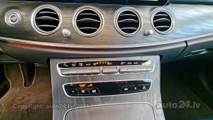 Black Mercedes-Benz E-Class 2022 in Tallinn, with an engine capacity of 3.00 L and mileage of 62 thousand km for 49900 €, photo 21 on AUTOMOTO.COM.LV