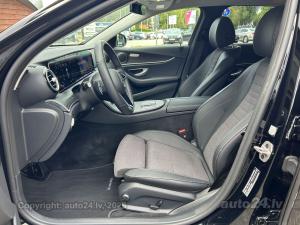 Melns Mercedes-Benz E-Class 2023 Tallina, ar dzinēja tilpumu 2.00 L un nobraukumu 77 tūkst. km par 34900 €, foto 9 vietnē AUTOMOTO.COM.LV