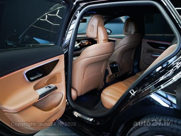 Black Mercedes-Benz E-Class 2024 in Tallinn, with an engine capacity of 2.00 L and mileage of 24 thousand km for 61900 €, photo 7 on AUTOMOTO.COM.LV