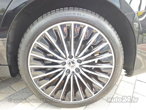 Black Mercedes-Benz E-Class 2025 in Tallinn, with an engine capacity of 2.00 L and mileage of 18 thousand km for 56990 €, photo 10 on AUTOMOTO.COM.LV