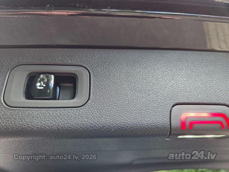 Black Mercedes-Benz E-Class 2025 in Viljandi, with an engine capacity of 2.00 L and mileage of 10 thousand km for 63999 €, photo 22 on AUTOMOTO.COM.LV