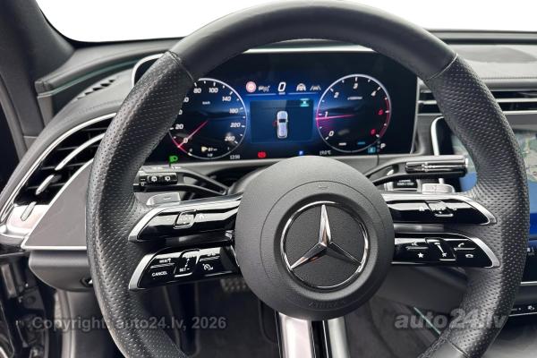 Melns Mercedes-Benz E-Class 2025 Pērnava, ar dzinēja tilpumu 2.00 L un nobraukumu 44 tūkst. km par 59900 €, foto 10 vietnē AUTOMOTO.COM.LV