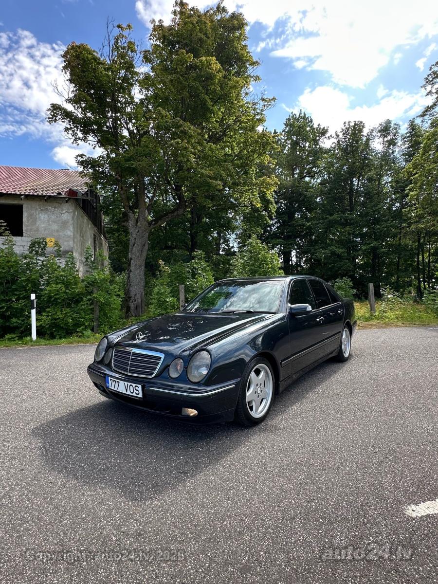 Zils Mercedes-Benz E-Class 2000 Tallina, ar dzinēja tilpumu 3.20 L un nobraukumu 370 tūkst. km par 4999 €, foto 3 vietnē AUTOMOTO.COM.LV