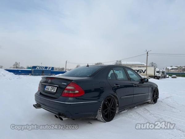 Blue Mercedes-Benz E-Class 2002 in Tallinn, with an engine capacity of 2.70 L and mileage of 354 thousand km for 2999 €, photo 5 on AUTOMOTO.COM.LV