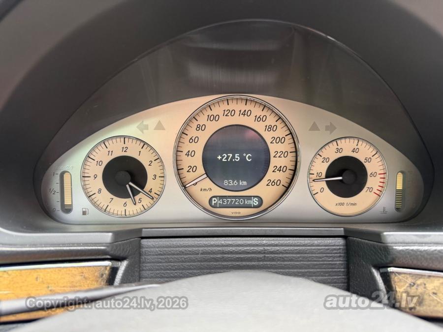 Синий Мерседес Е-Класс 2004 в Таллин, объемом двигателя 3.20 л и пробегом 438 тыс. км за 3200 €, фото 18 на AUTOMOTO.COM.LV