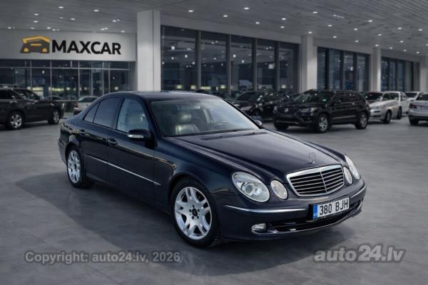 Blue Mercedes-Benz E-Class 2005 in Tallinn, with an engine capacity of 3.20 L and mileage of 308 thousand km for 2499 €, photo 1 on AUTOMOTO.COM.LV