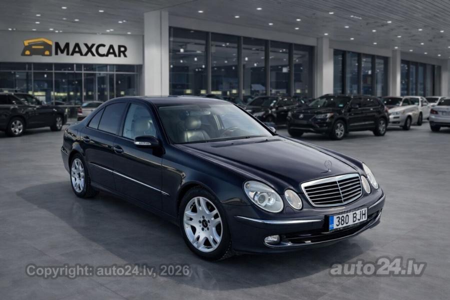 Zils Mercedes-Benz E-Class 2005 Tallina, ar dzinēja tilpumu 3.20 L un nobraukumu 308 tūkst. km par 2499 €, foto 1 vietnē AUTOMOTO.COM.LV