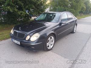Синий Мерседес Е-Класс 2005 в Таллин, объемом двигателя 3.20 л и пробегом 360 тыс. км за 4250 €, фото 4 на AUTOMOTO.COM.LV