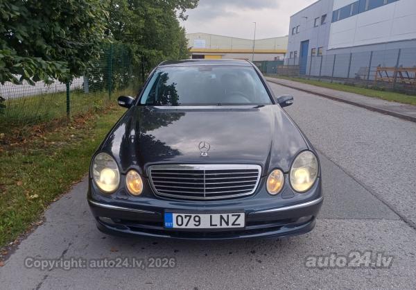 Blue Mercedes-Benz E-Class 2005 in Tallinn, with an engine capacity of 3.20 L and mileage of 360 thousand km for 4250 €, photo 8 on AUTOMOTO.COM.LV