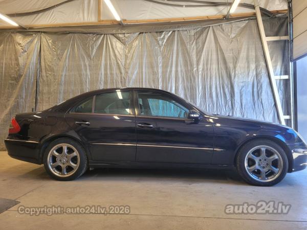 Blue Mercedes-Benz E-Class 2007 in Tallinn, with an engine capacity of 2.10 L and mileage of 0 thousand km for 3000 €, photo 3 on AUTOMOTO.COM.LV